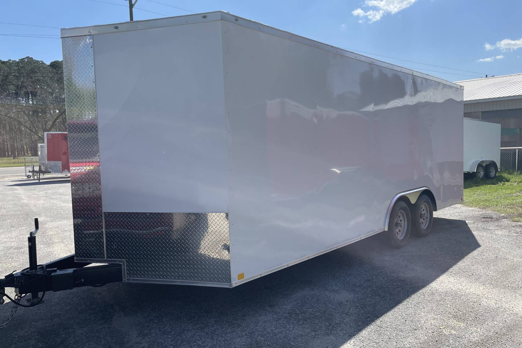 8.5x20 Enclosed Trailer - Tandem Axle – Diamond Cargo | MMT